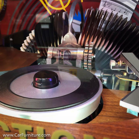 jukebox with turntable